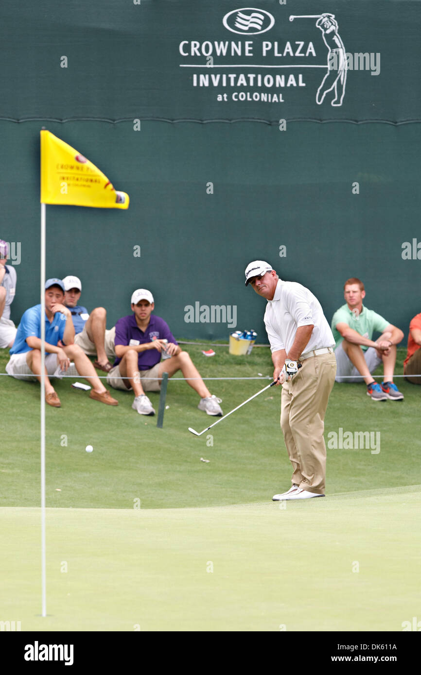 May 19, 2011 - Fort Worth, Texas, US - Paul Goydos in action on #13 ...