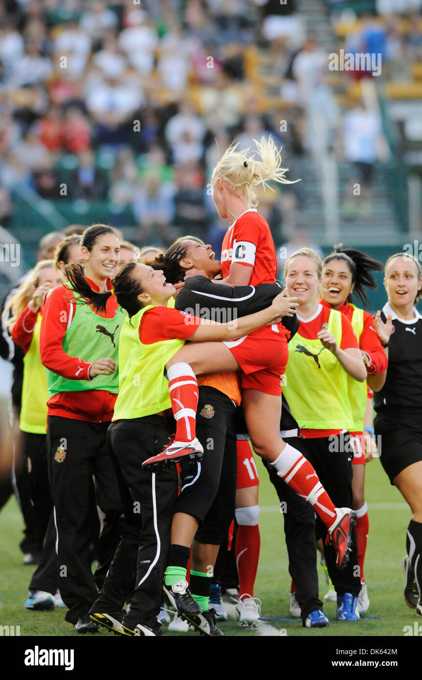 May 22, 2011: . The Western New York Flash defeated majicJack 3-0 at ...
