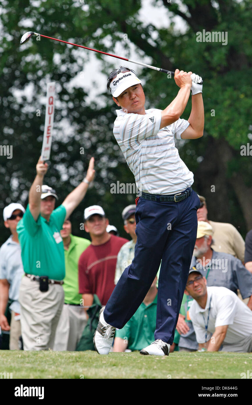 May 22, 2011 - Fort Worth, Texas, US - Charlie Wi hits his tee shot on ...