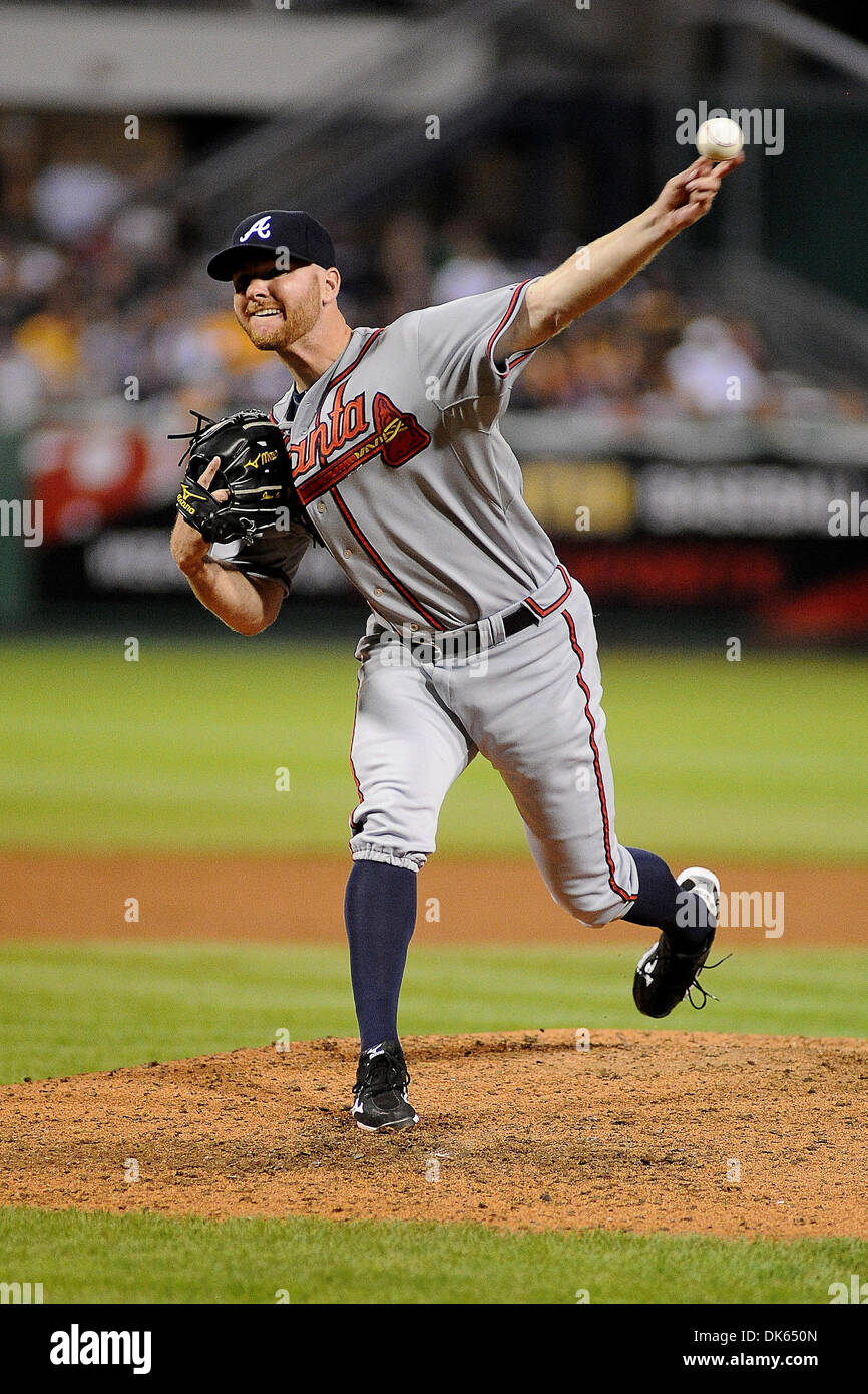 May 24, 2011 - Pittsburgh, PENNSYLVANNIA, U.S - Atlanta Braves relief ...