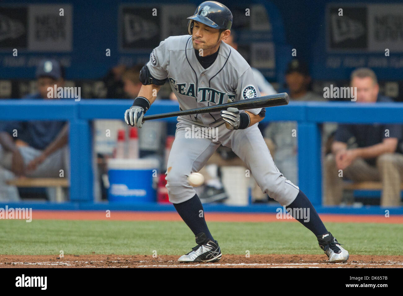 Seattle mariners ichiro suzuki after hi-res stock photography and ...