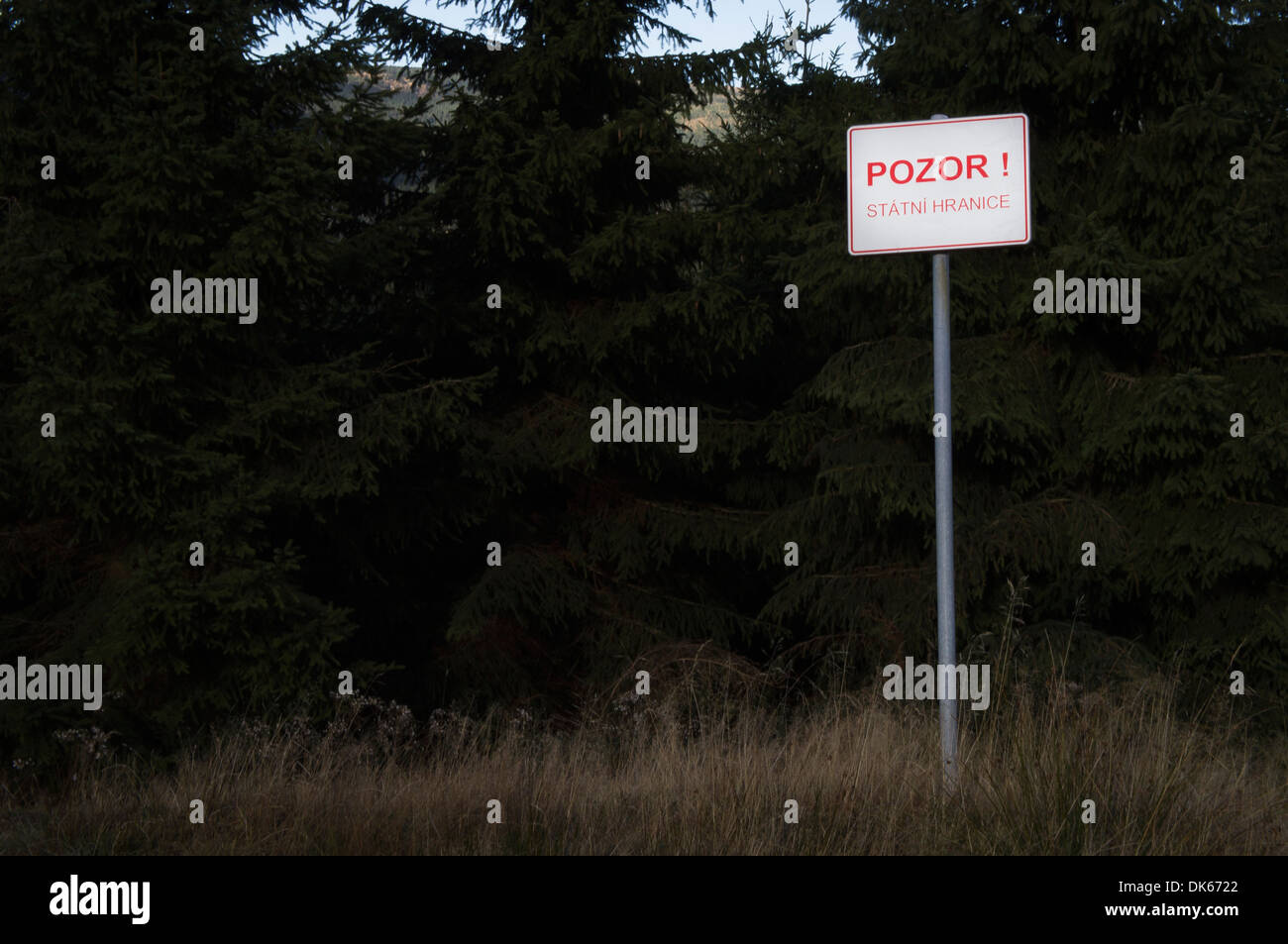BEWARE State Border sign Stock Photo - Alamy