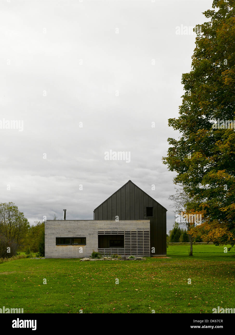 Maison Compton, Compton, Canada. Architect: Atelier in Situ, 2013. Wide ...
