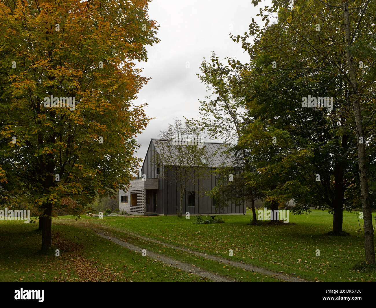 Maison Compton, Compton, Canada. Architect: Atelier in Situ, 2013. View ...