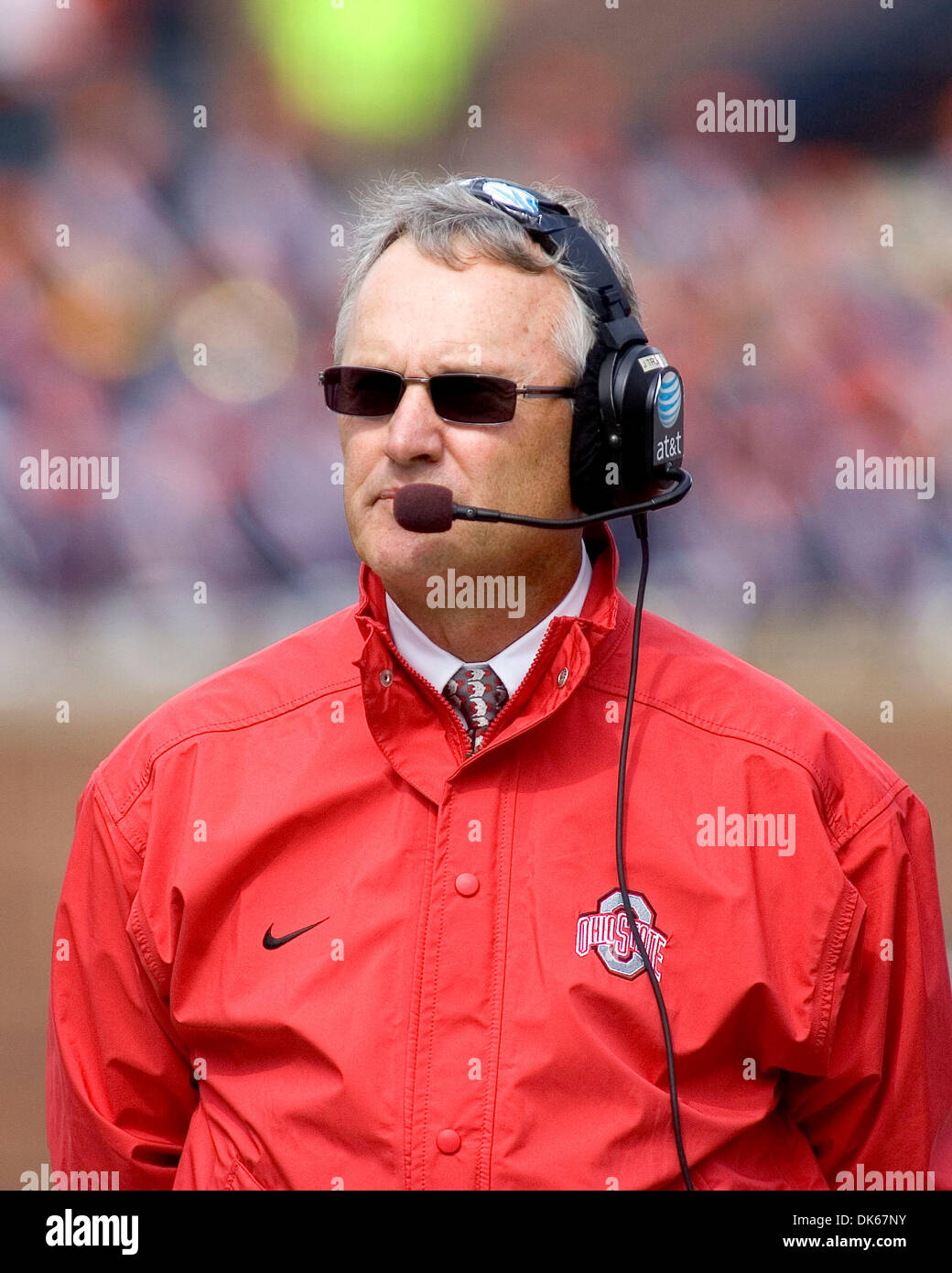 FILE PHOTO - Ohio State University's head coach, Jim Tressel resigned ...