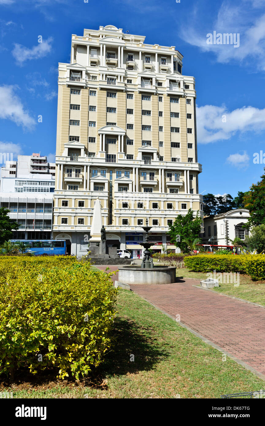 Square port hi-res stock photography and images - Alamy