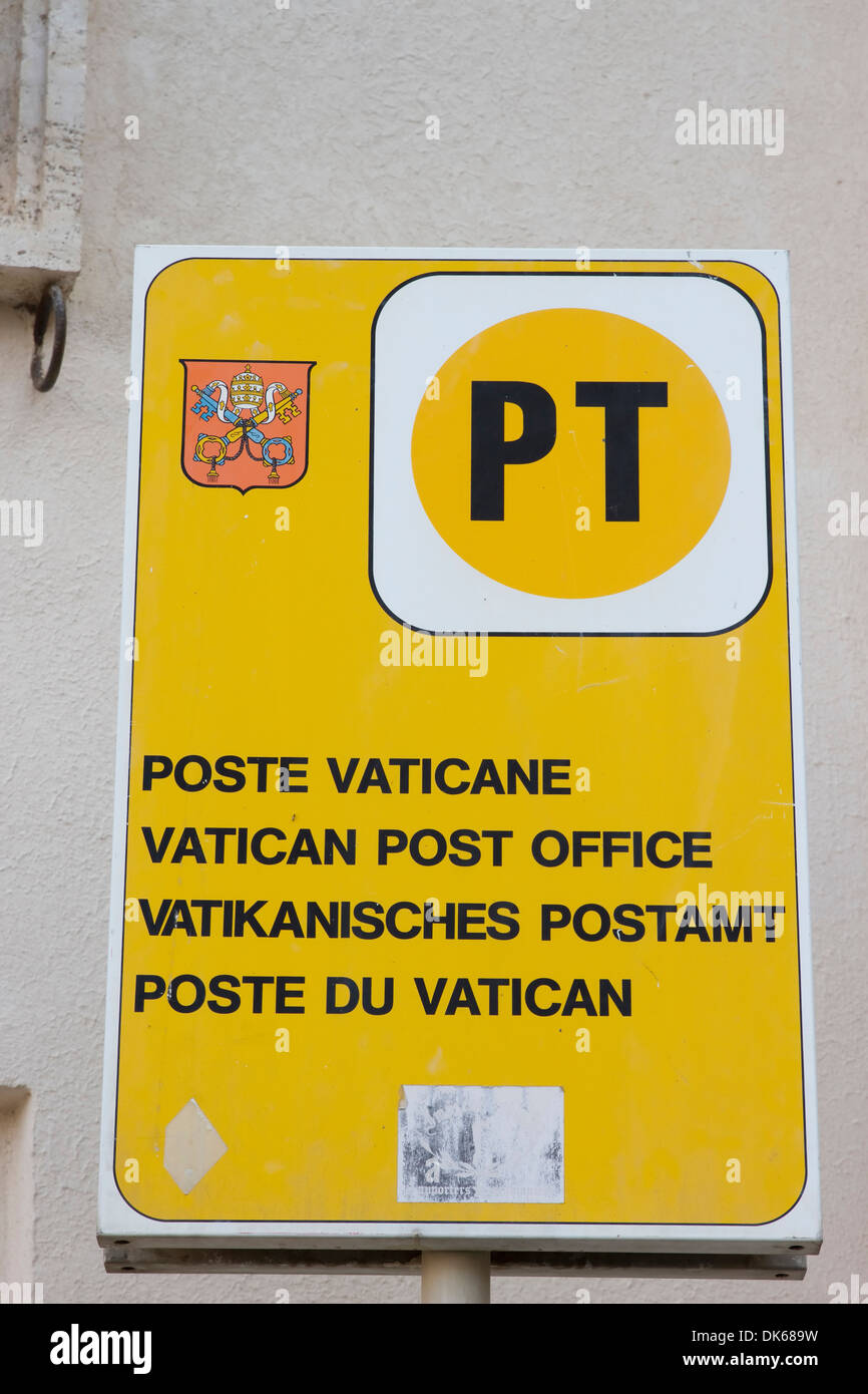 Sign for the Vatican Post Office (Poste Vaticane) in St. Peter's Square ...