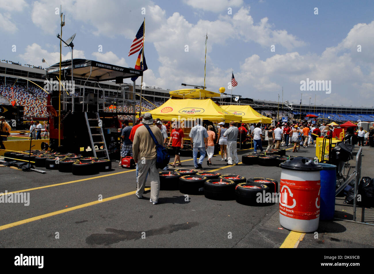 May 29, 2011 - Concord, North Carolina, United States of America - Pit ...