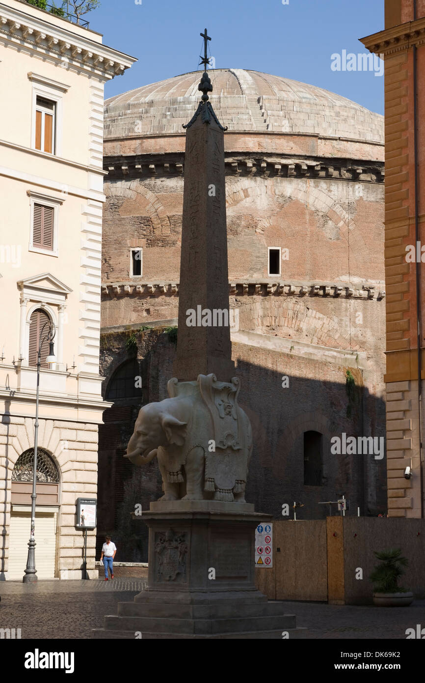 Piazza della minerva and elephant statue hi-res stock photography and ...