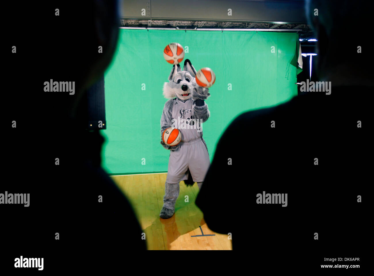 May 19, 2011 - San Antonio, TEXAS, USA - The WNBA's Silver Stars mascot ...