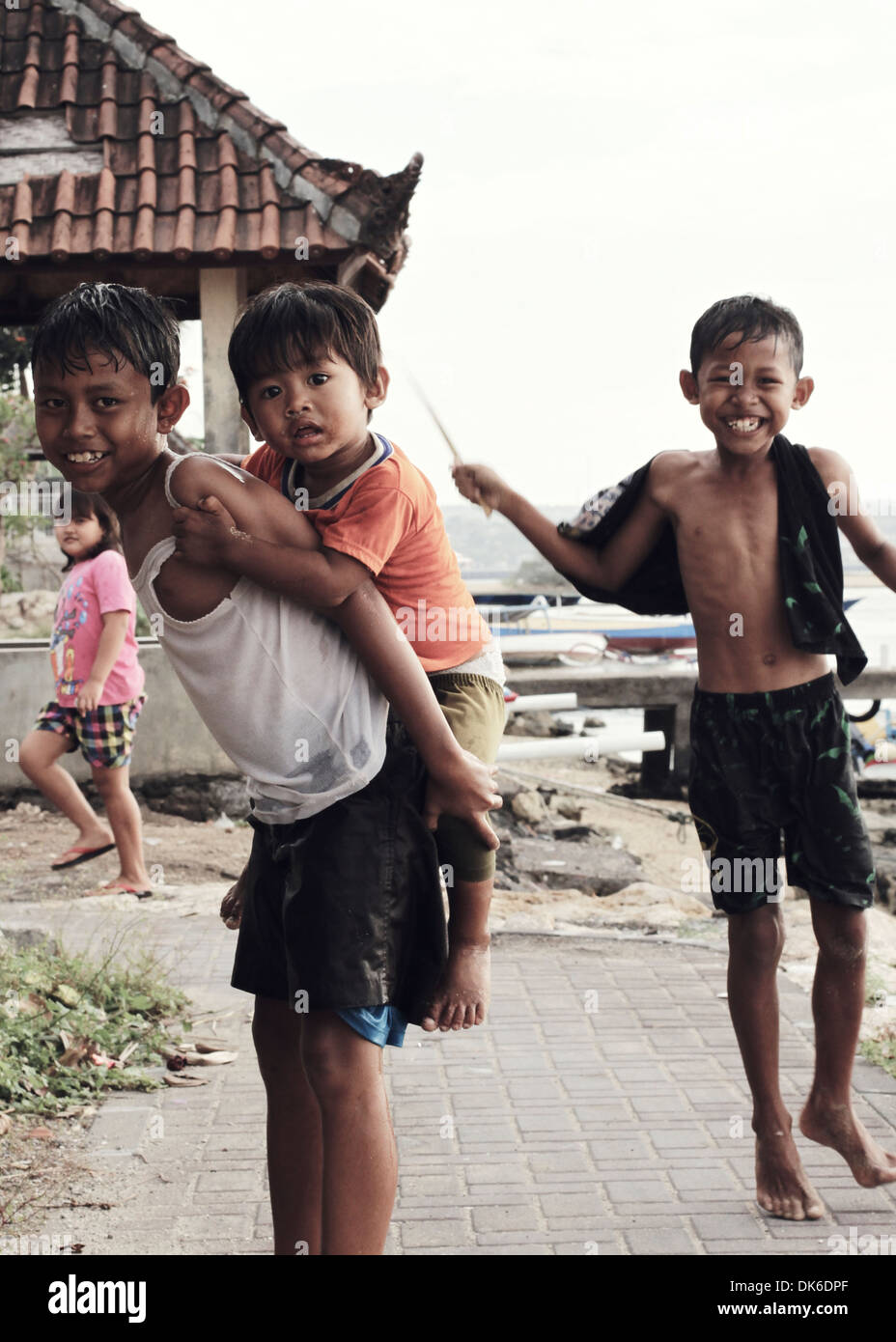 Piggyback children hi-res stock photography and images - Alamy
