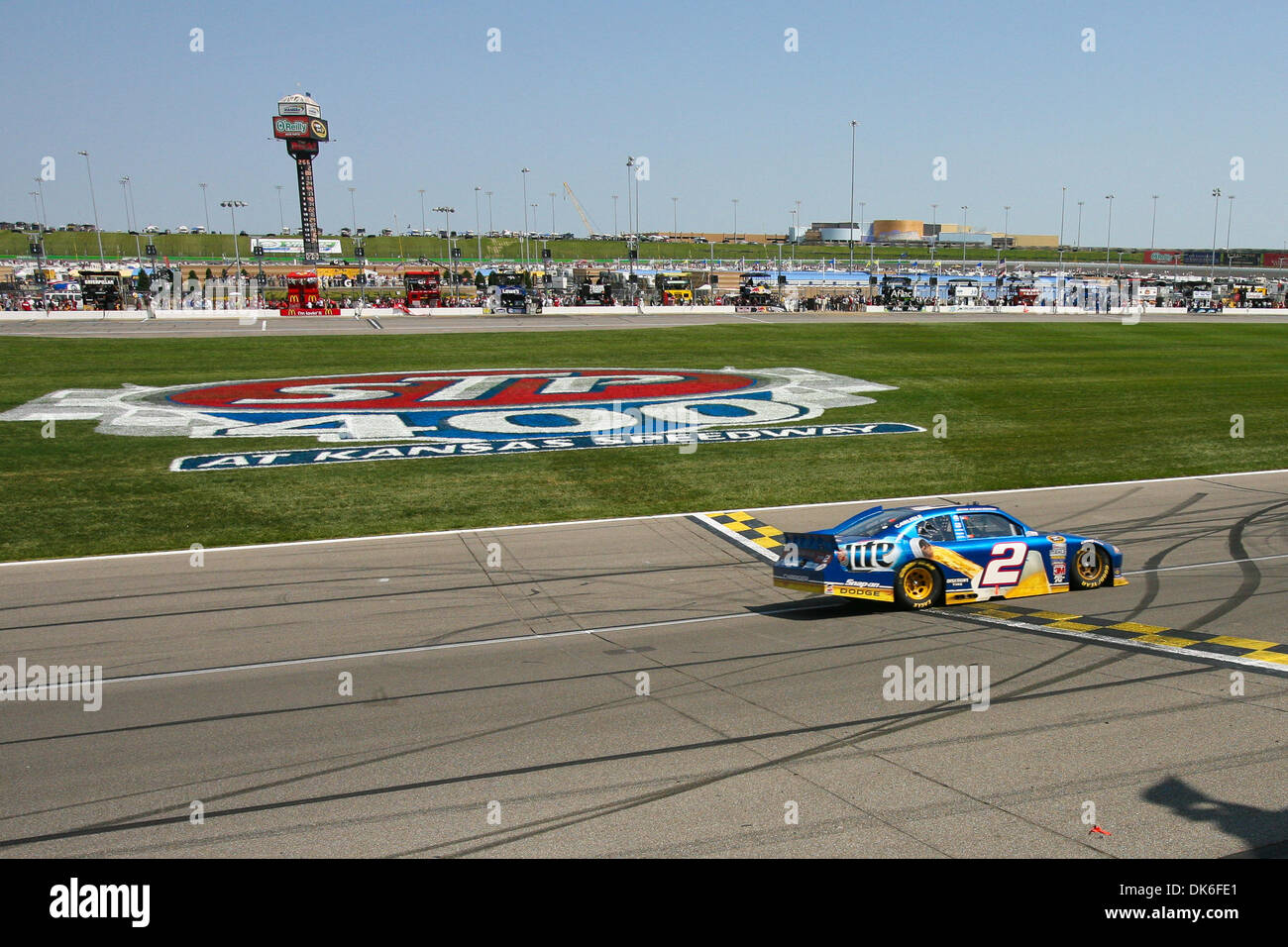 Stock car finish line hi-res stock photography and images - Alamy