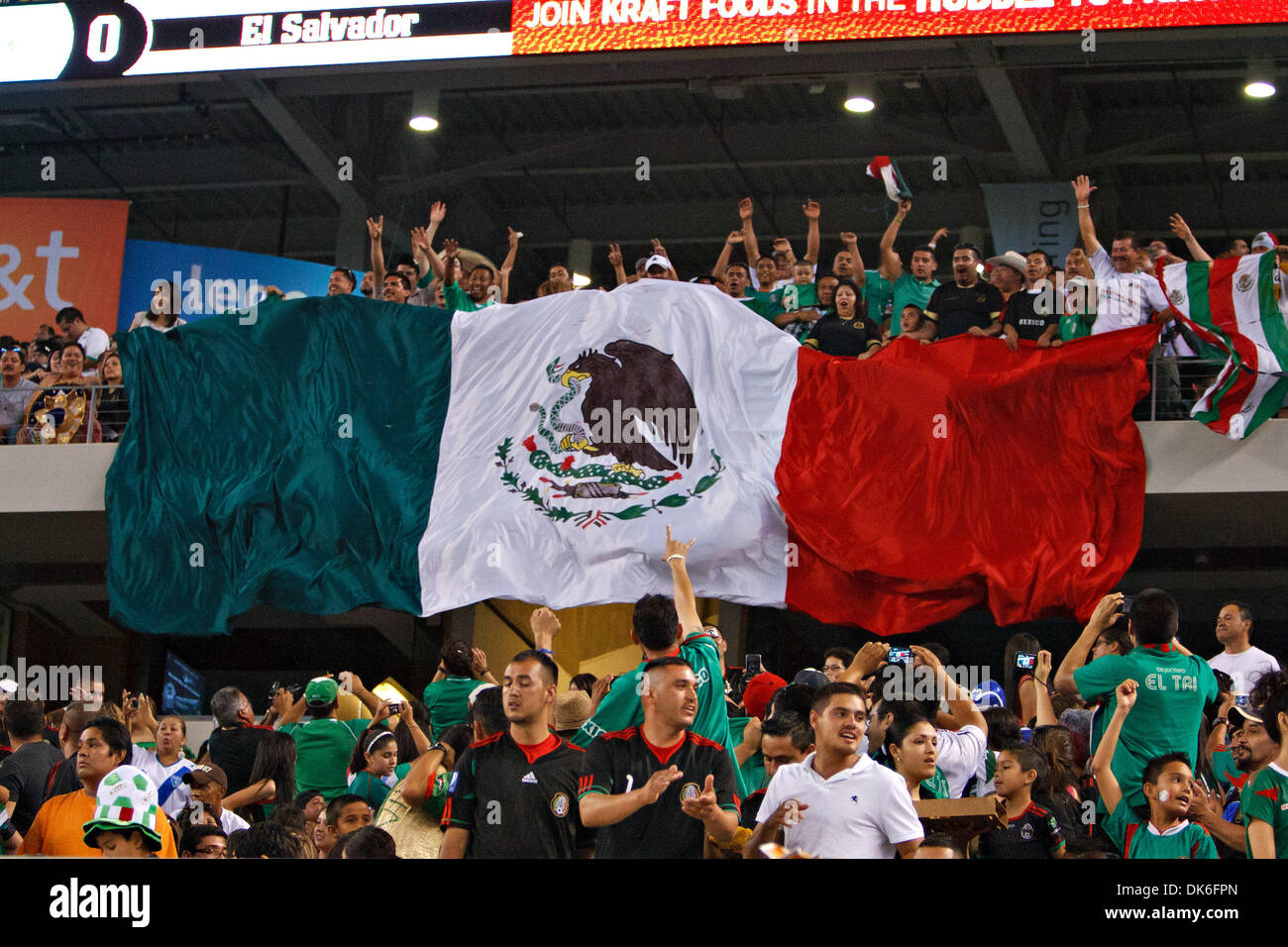 Mexico Fans Cheer On Their Team High Resolution Stock Photography and ...