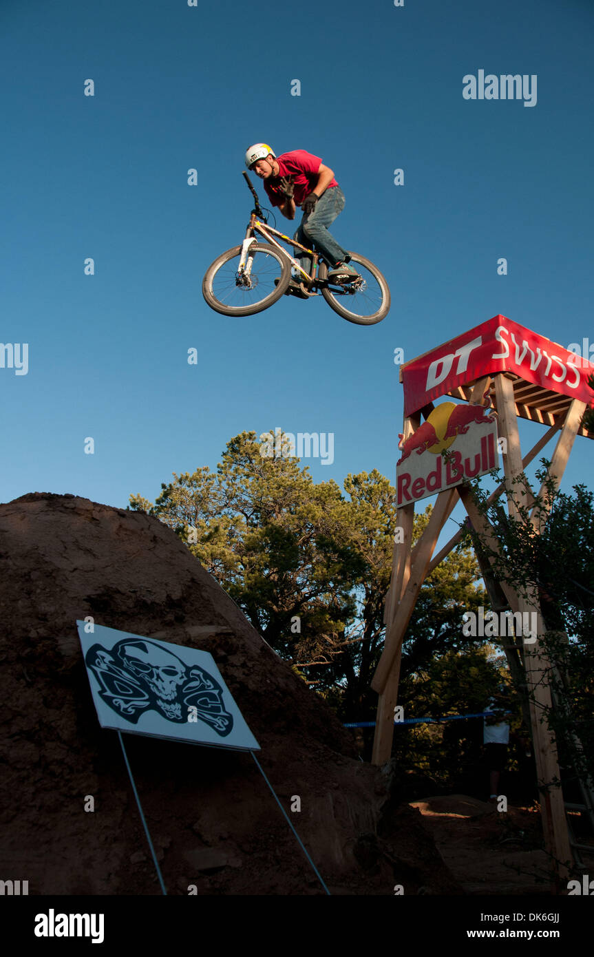 Slopestyle mountain biking hi-res stock photography and images - Alamy