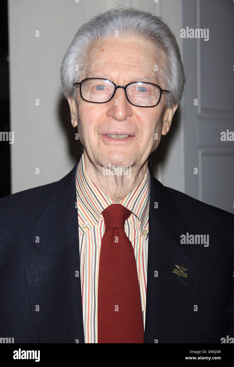 Elliot Martin attends 2012 Players Hall of Fame Inductees Dinner held ...