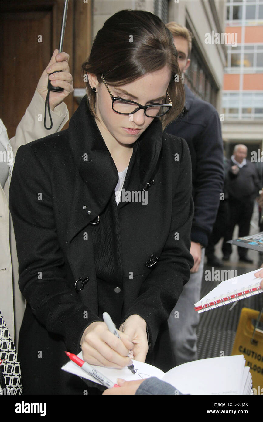 Emma outside bbc radio studios hi-res stock photography and images - Alamy