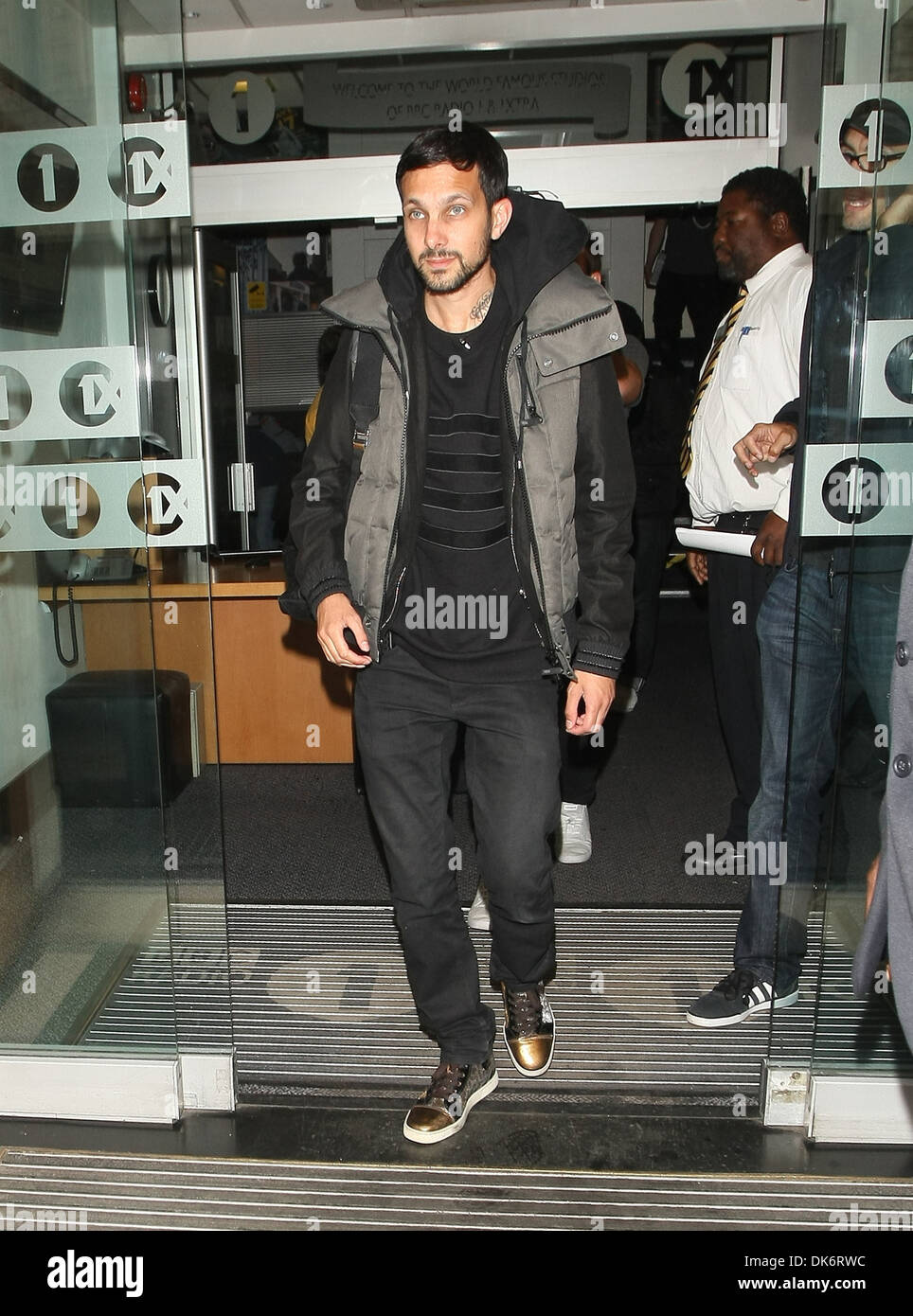 Magician real name steven outside hi-res stock photography and images ...