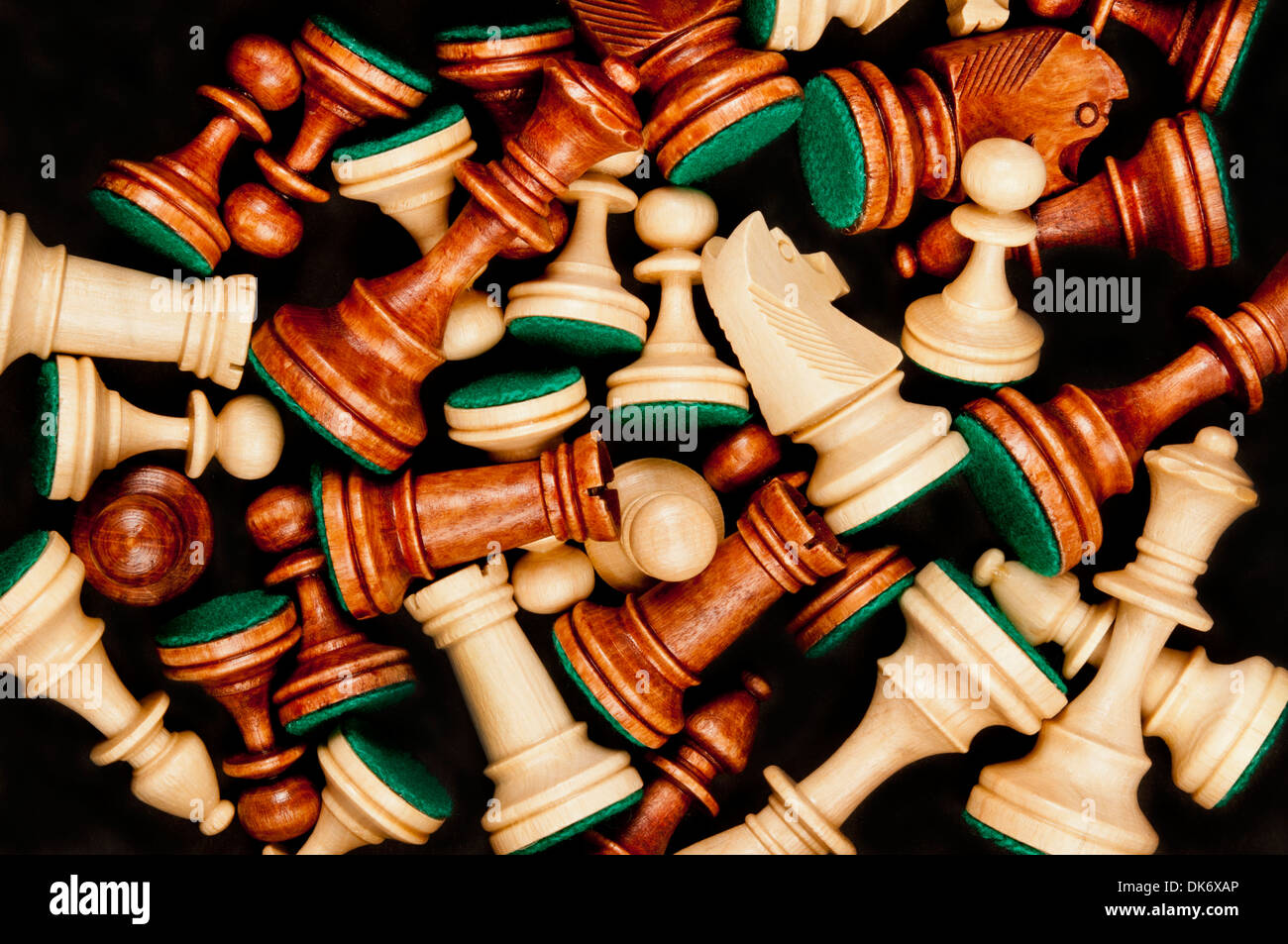 Box of chess hi-res stock photography and images - Alamy
