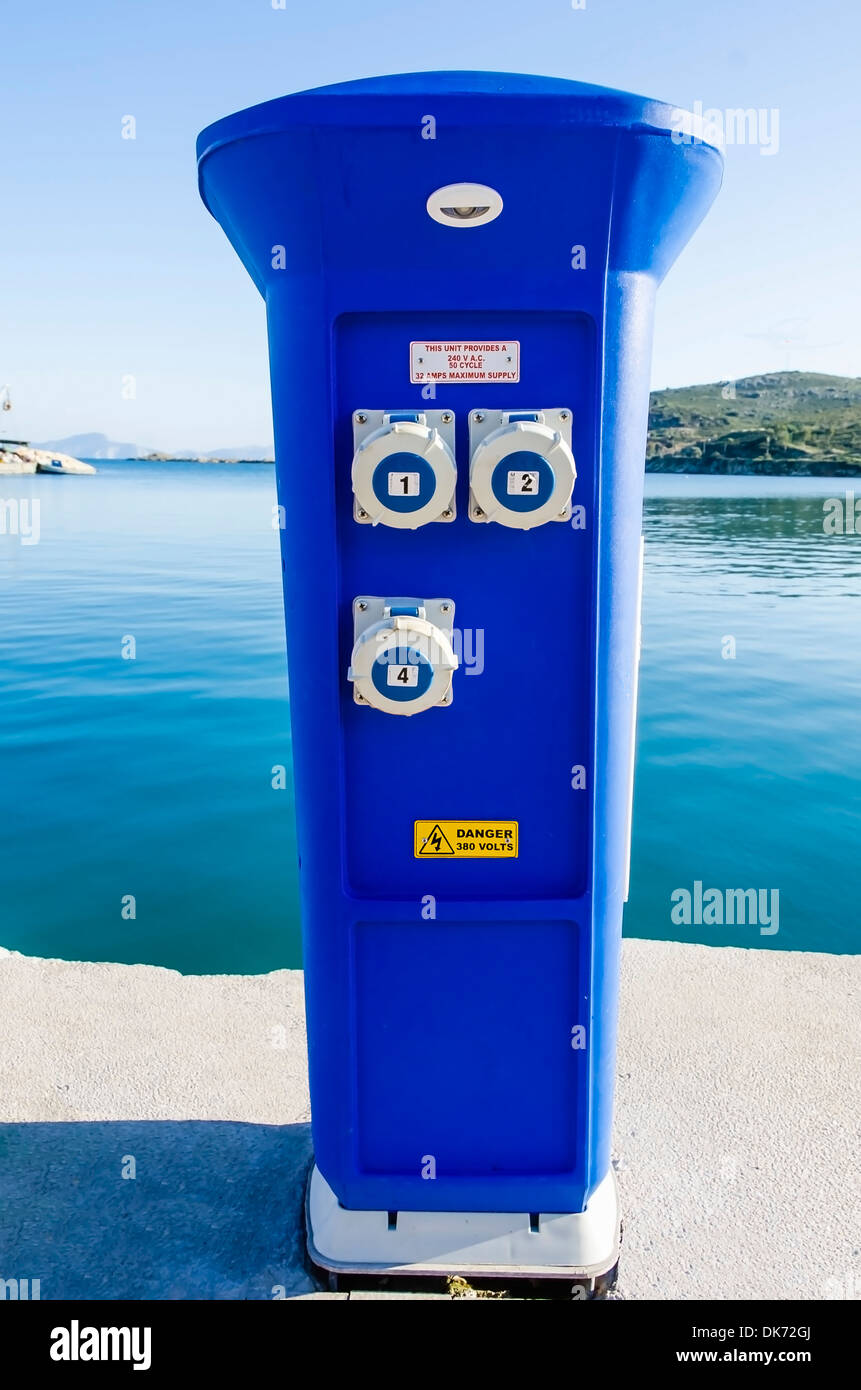 power bollard in marina Stock Photo - Alamy