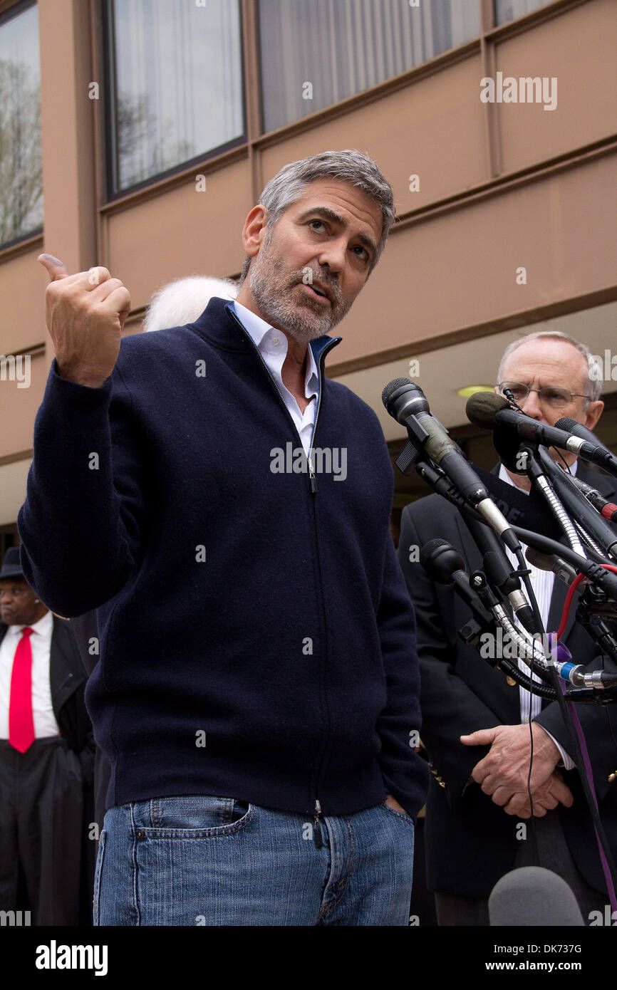 Actor and activist George Clooney and his father Nick Clooney speak to ...
