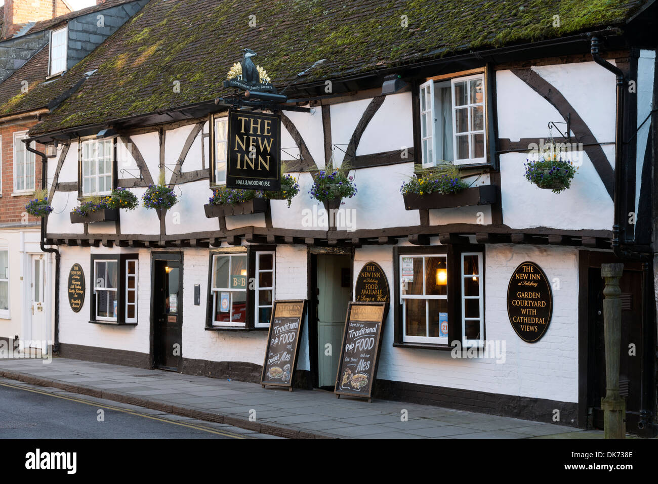 The New Inn 12th century public house Salisbury Wiltshire UK Stock ...