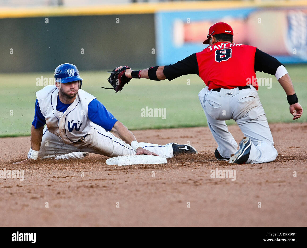 June 13, 2011 - Fort Worth, Texas, U.S - Fort Worth Cats Outfielder ...