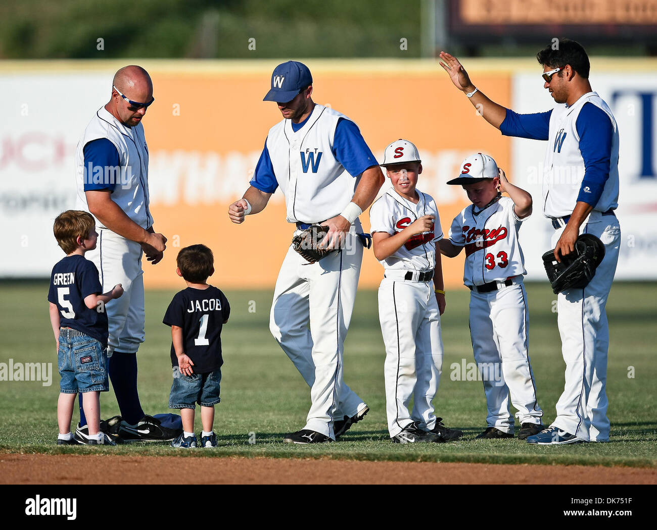 June 13, 2011 - Fort Worth, Texas, U.S - Fort Worth Cats Pitcher Scott ...