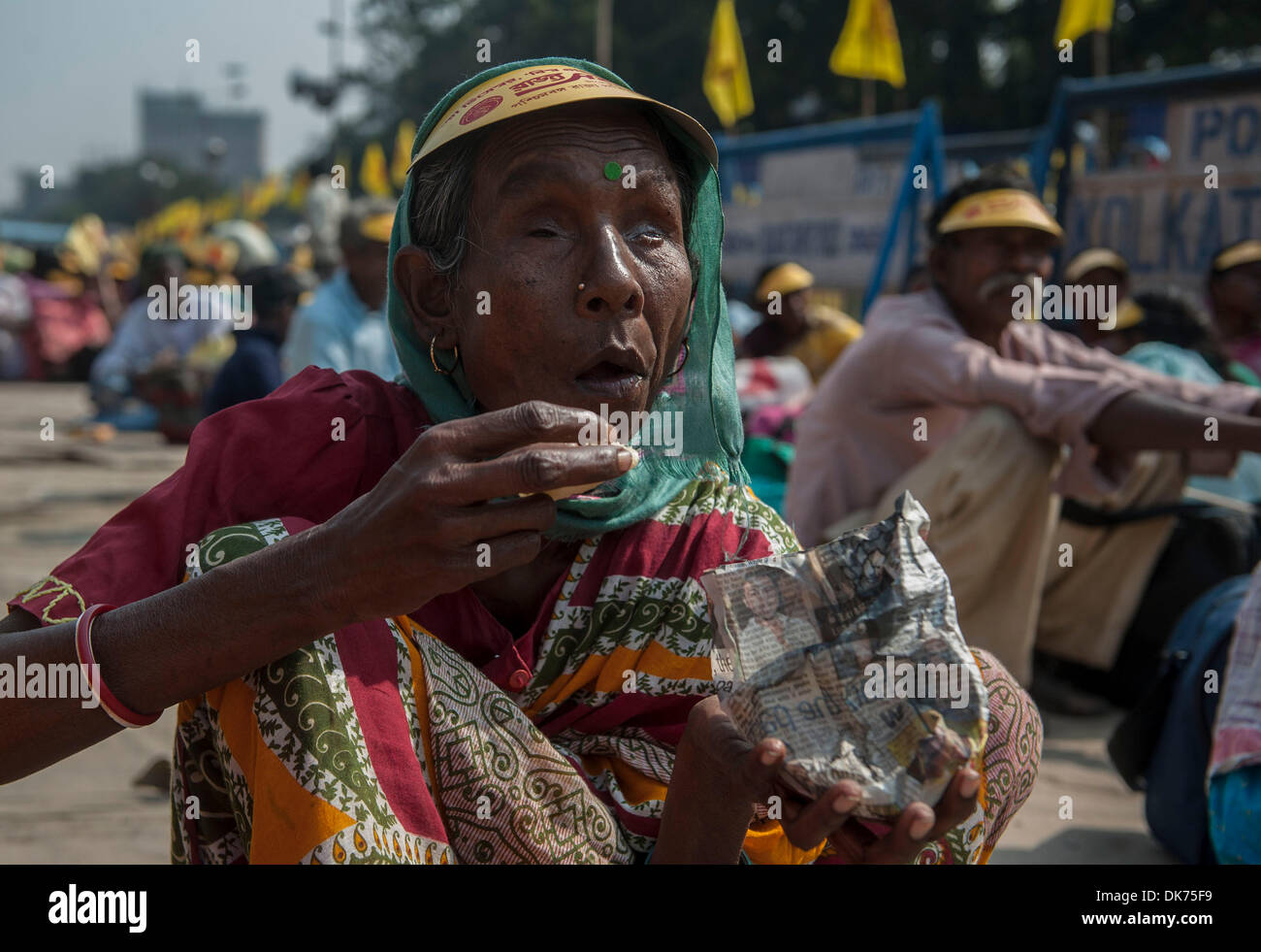 Disabled woman india hi-res stock photography and images - Alamy
