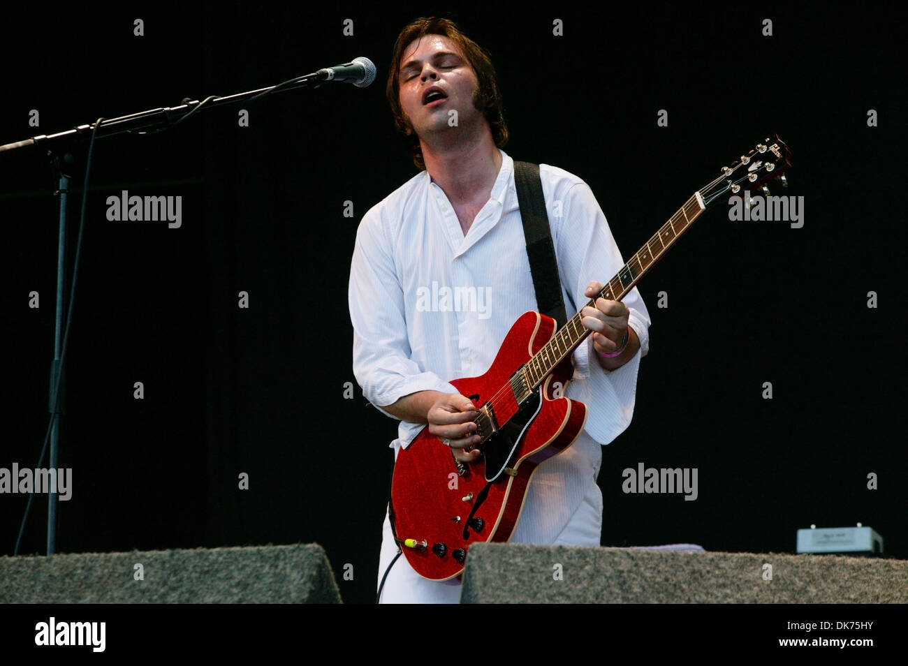Glastonbury supergrass hi-res stock photography and images - Alamy