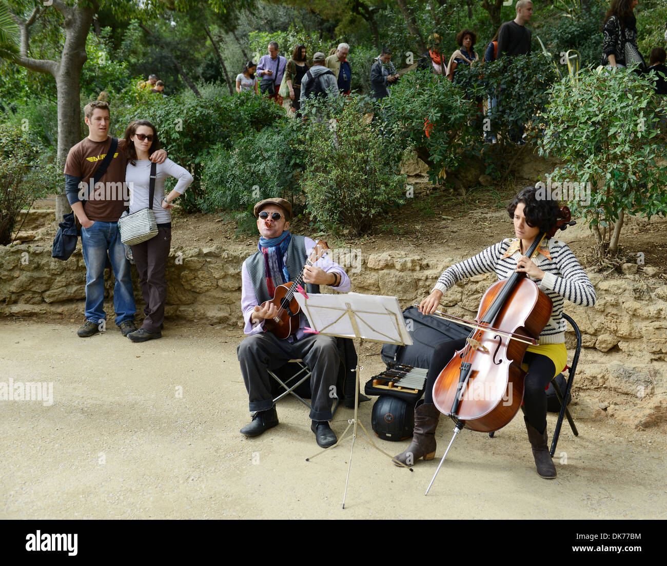 Street entertainers playing music, Barcelona, Spain Stock Photo - Alamy