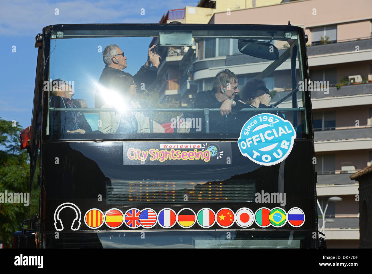 Barcelona Tourist bus, tourists on a sightseeing tour bus, Barcelona ... Barcelona Tourist bus, tourists on a sightseeing tour bus, Barcelona ...
