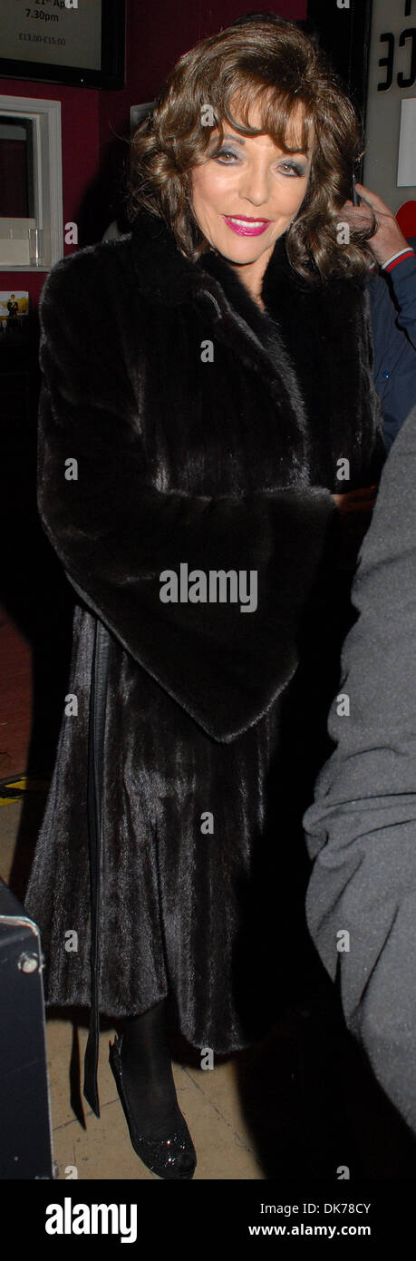 Joan collins wearing fur coat hi-res stock photography and images - Alamy