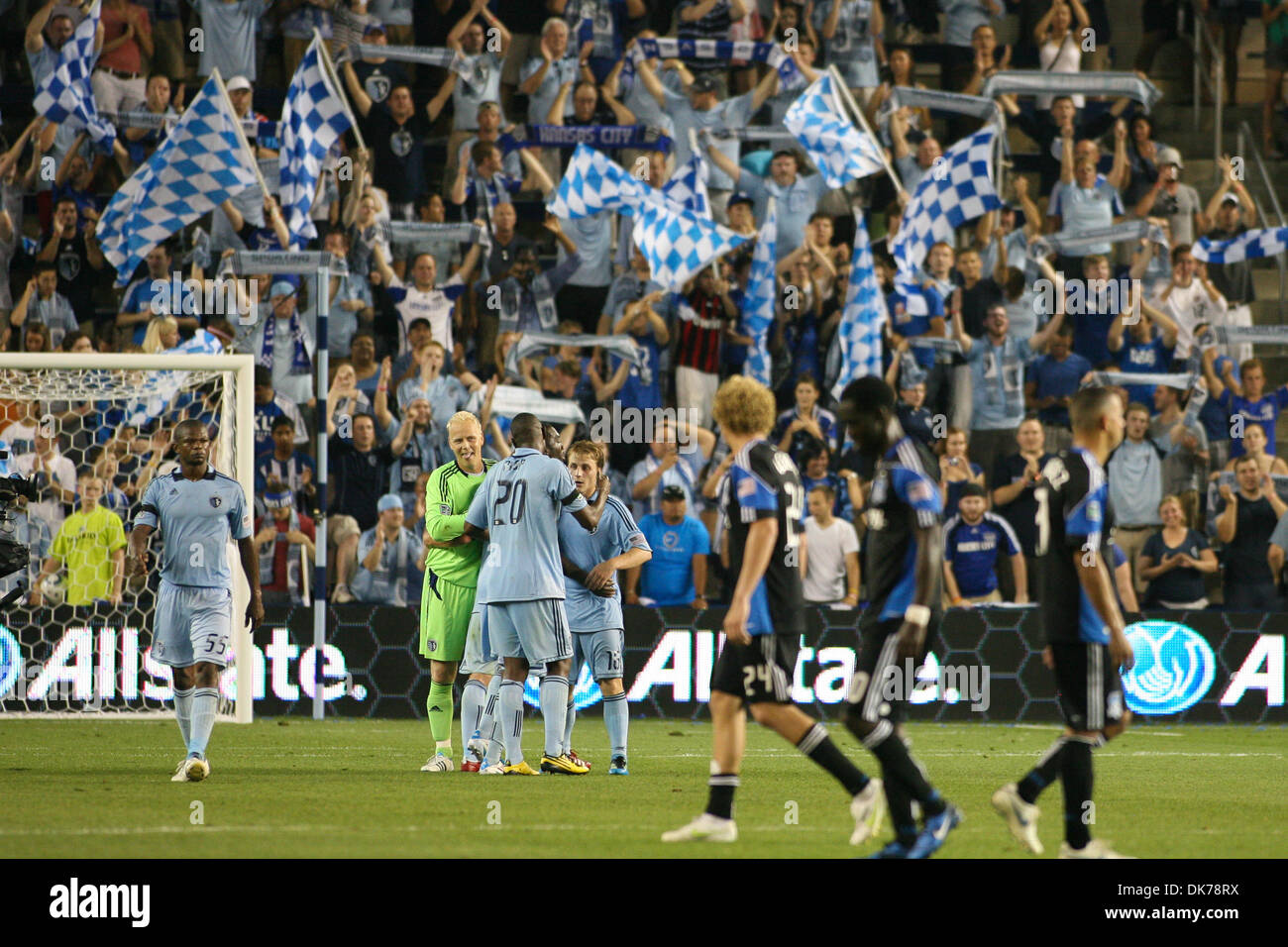 June 17, 2011 - Kansas City, Kansas, U.S - Sporting KC players and fans ...