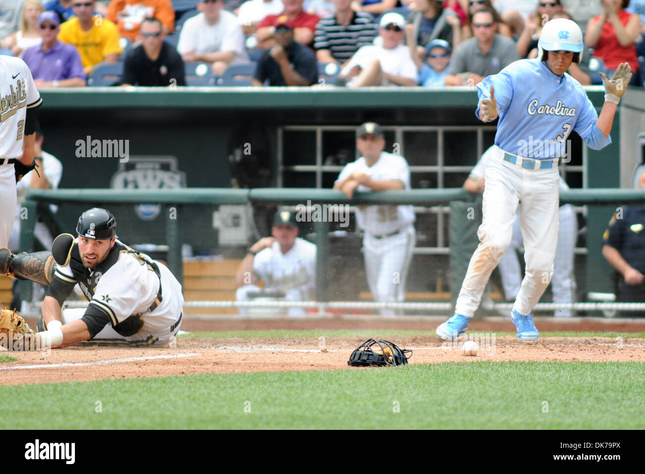 June 18, 2011 - Omaha, Nebraska, U.S - Ben Bunting (3) leaps after ...