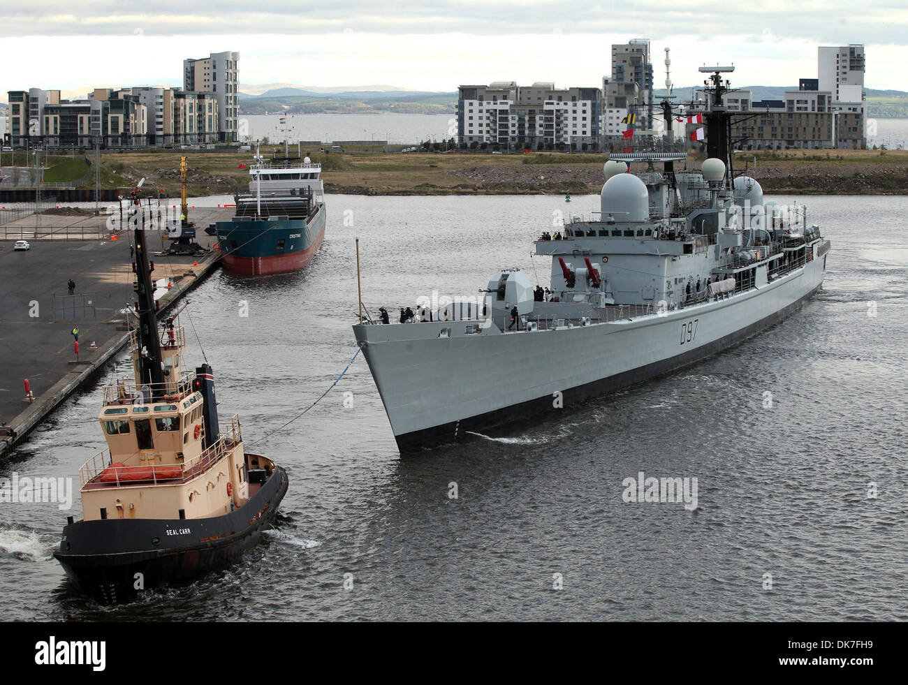 HMS Edinburgh arrives for her final ever visit to her namesake city, as ...