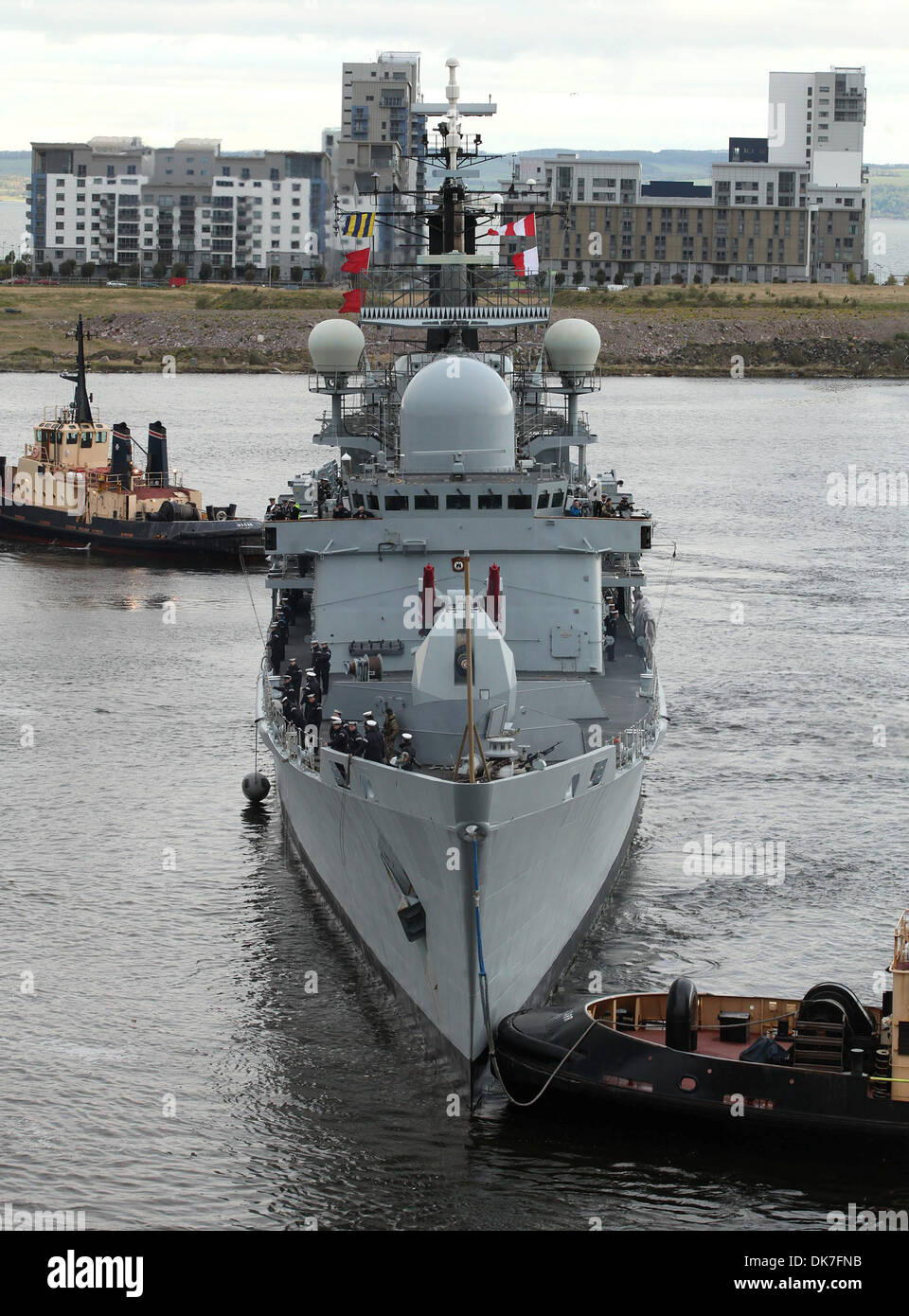Hms edinburgh hi-res stock photography and images - Alamy