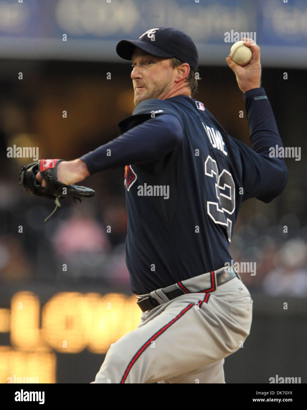 June 24, 2011 - Atlanta Braves pitcher Derek Lowe delivers to the ...