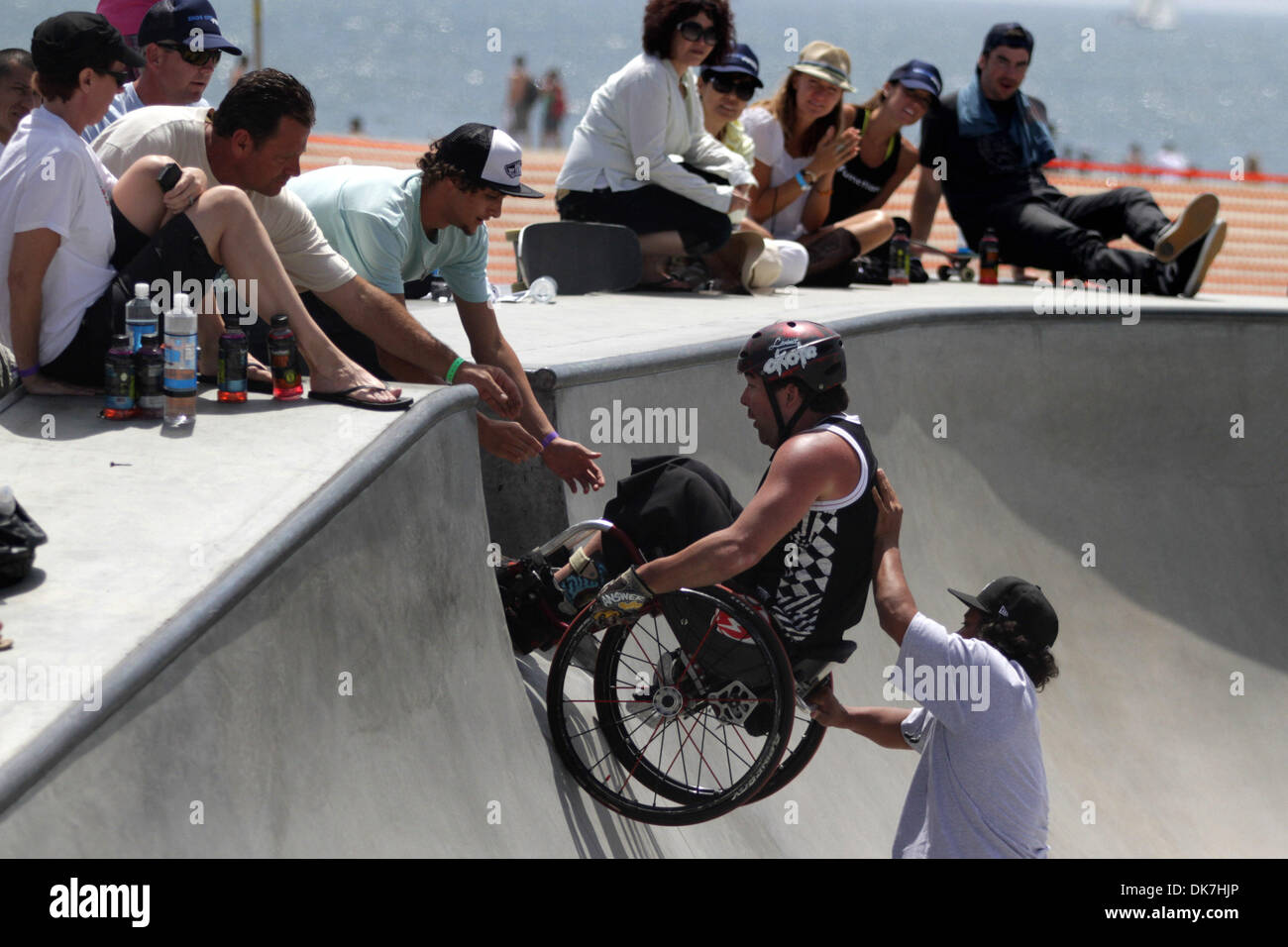 Christopher reeve wheelchair hi-res stock photography and images - Alamy