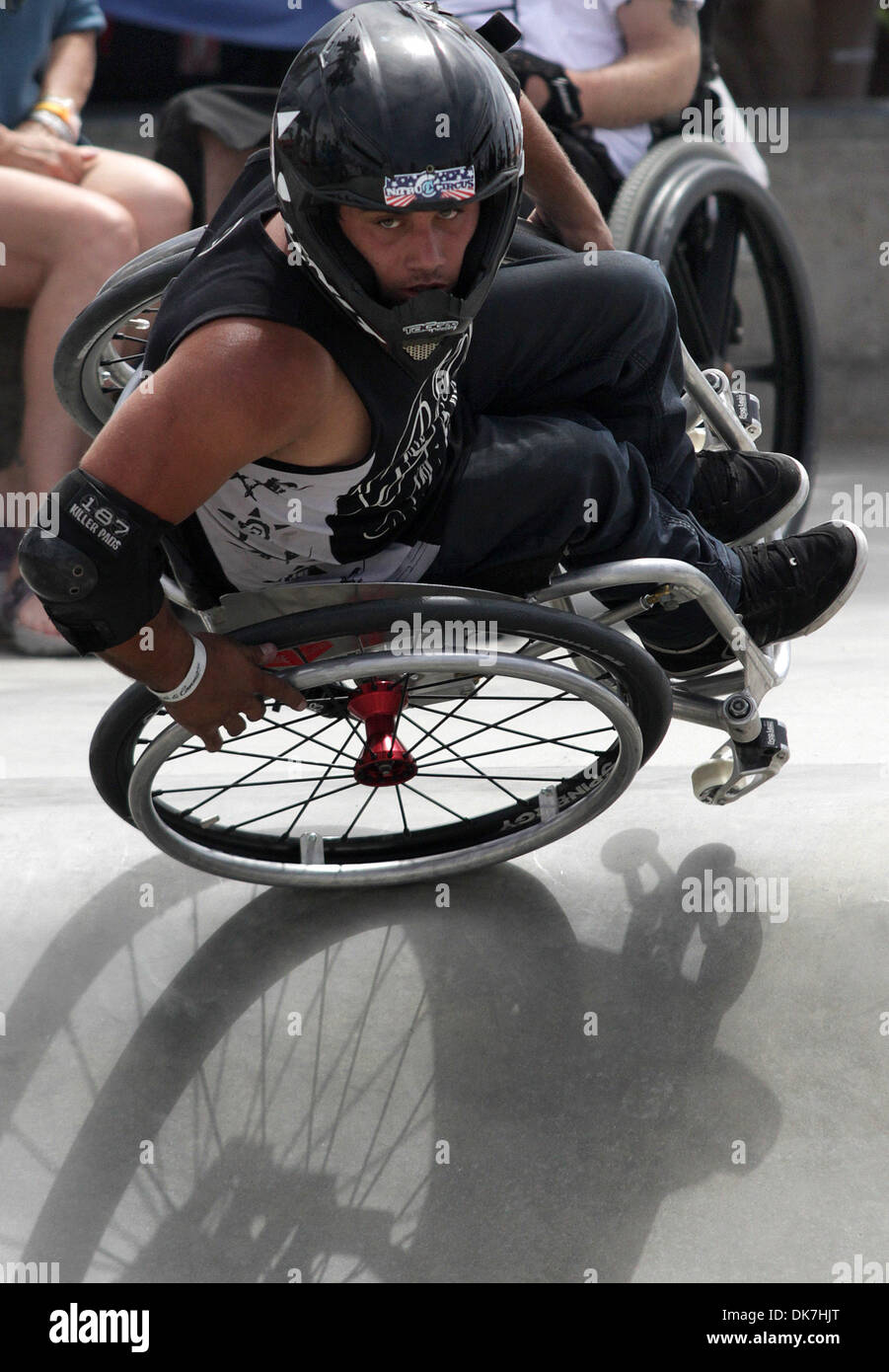 Christopher reeve wheelchair hi-res stock photography and images - Alamy
