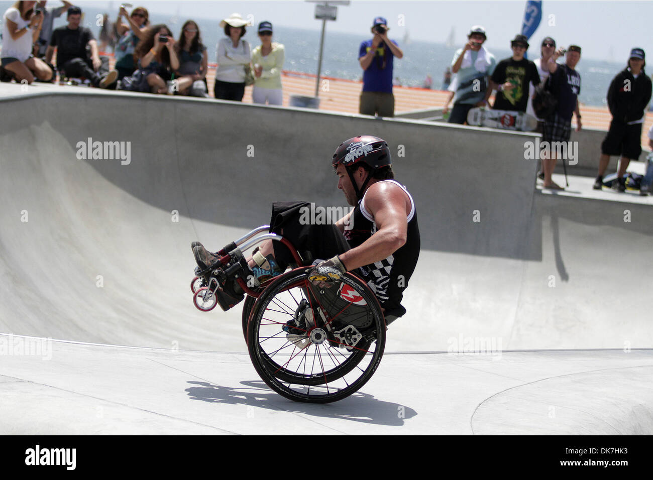 Christopher reeve wheelchair hi-res stock photography and images - Alamy