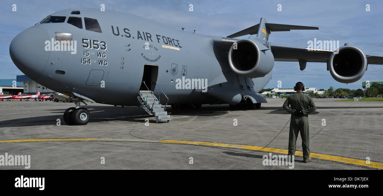 Rimba air base brunei c 17 hi-res stock photography and images - Alamy