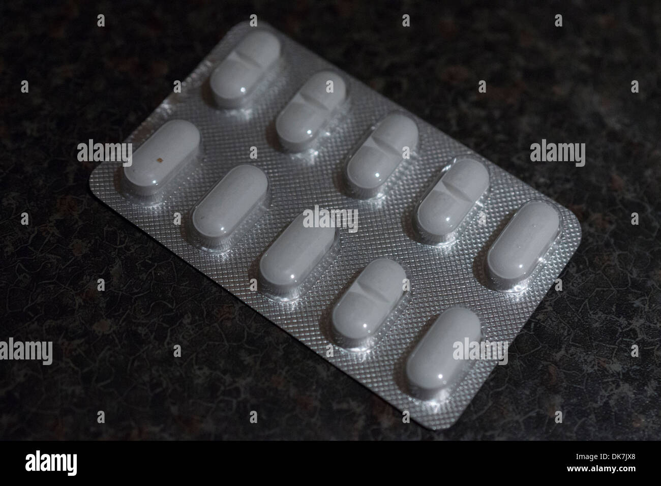 Tablet packaging hi-res stock photography and images - Alamy