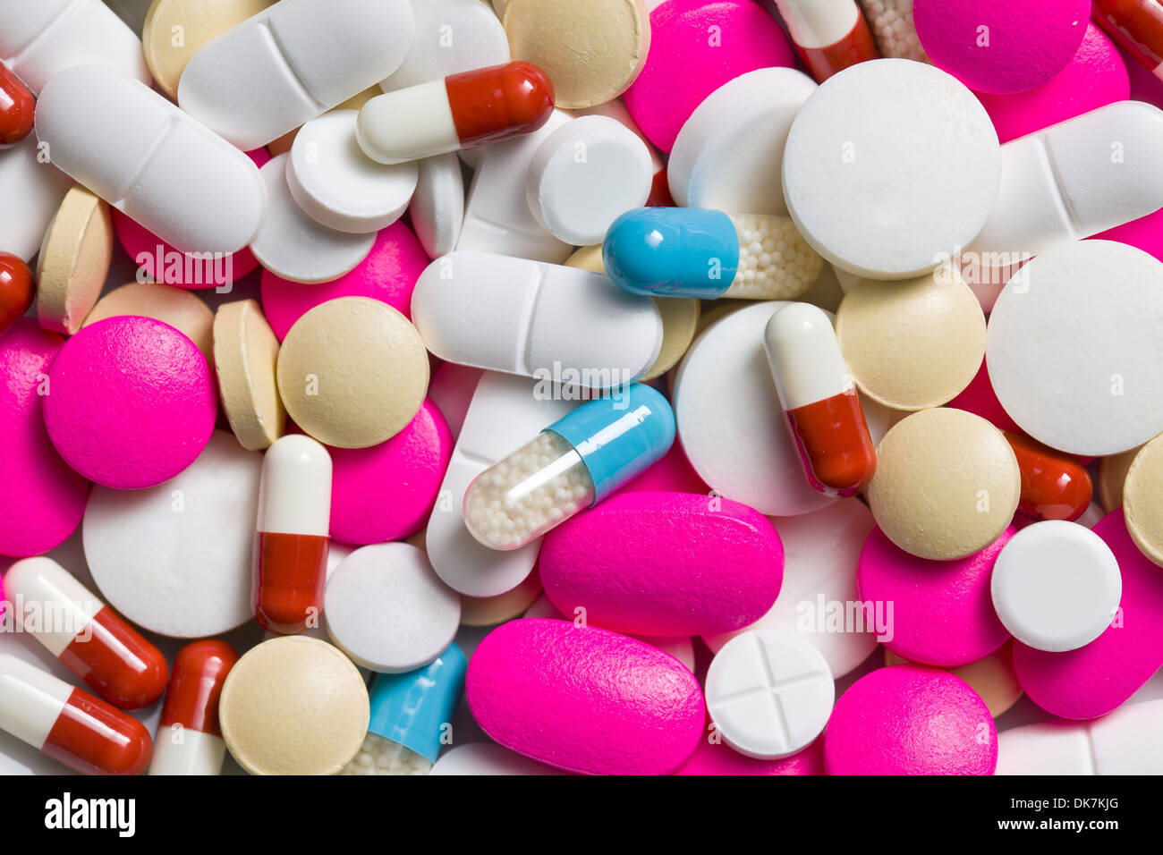 Medicine tablet hi-res stock photography and images - Alamy