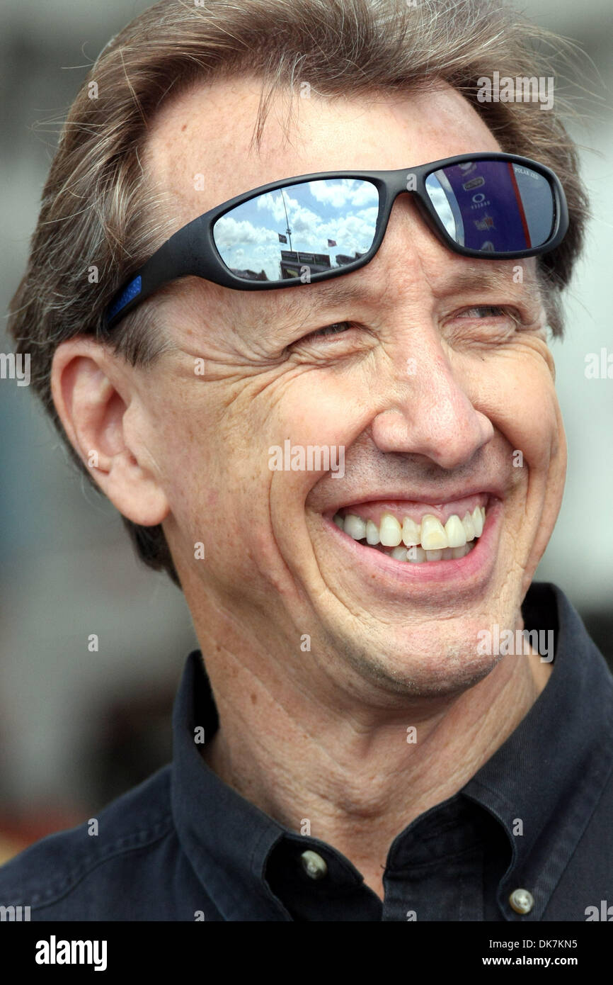June 25, 2011 - Norwalk, Ohio, U.S - Bob Bode smiles while talking to ...