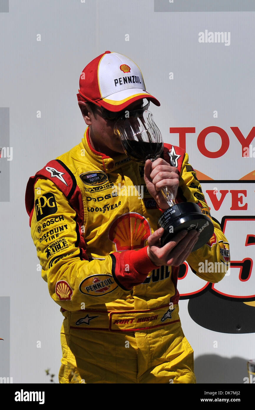 Penske racing hi-res stock photography and images - Alamy