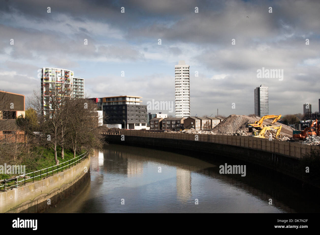 tower blocks in Carpenters Estate Borough of Newham East London Stock ...