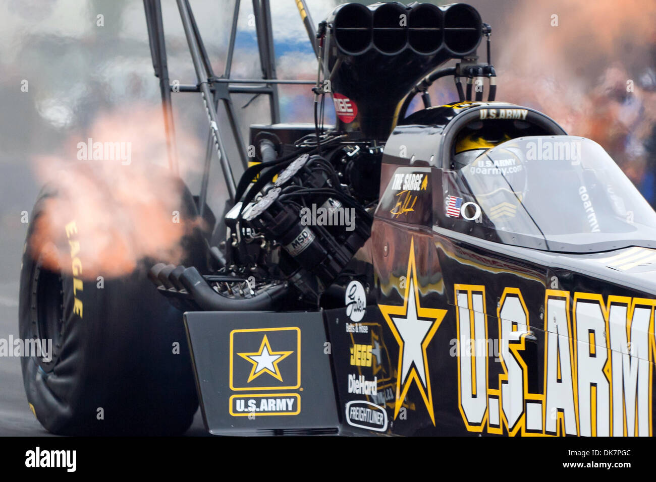 June 26, 2011 - Norwalk, Ohio, U.S - Tony Schumacher (#2, U.S. ARMY DSR ...