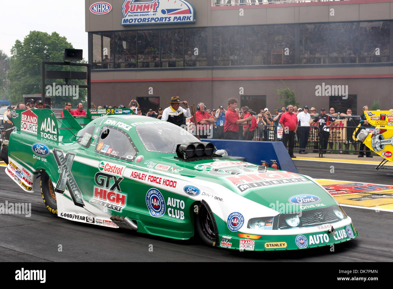 Castrol gtx racing hi-res stock photography and images - Alamy