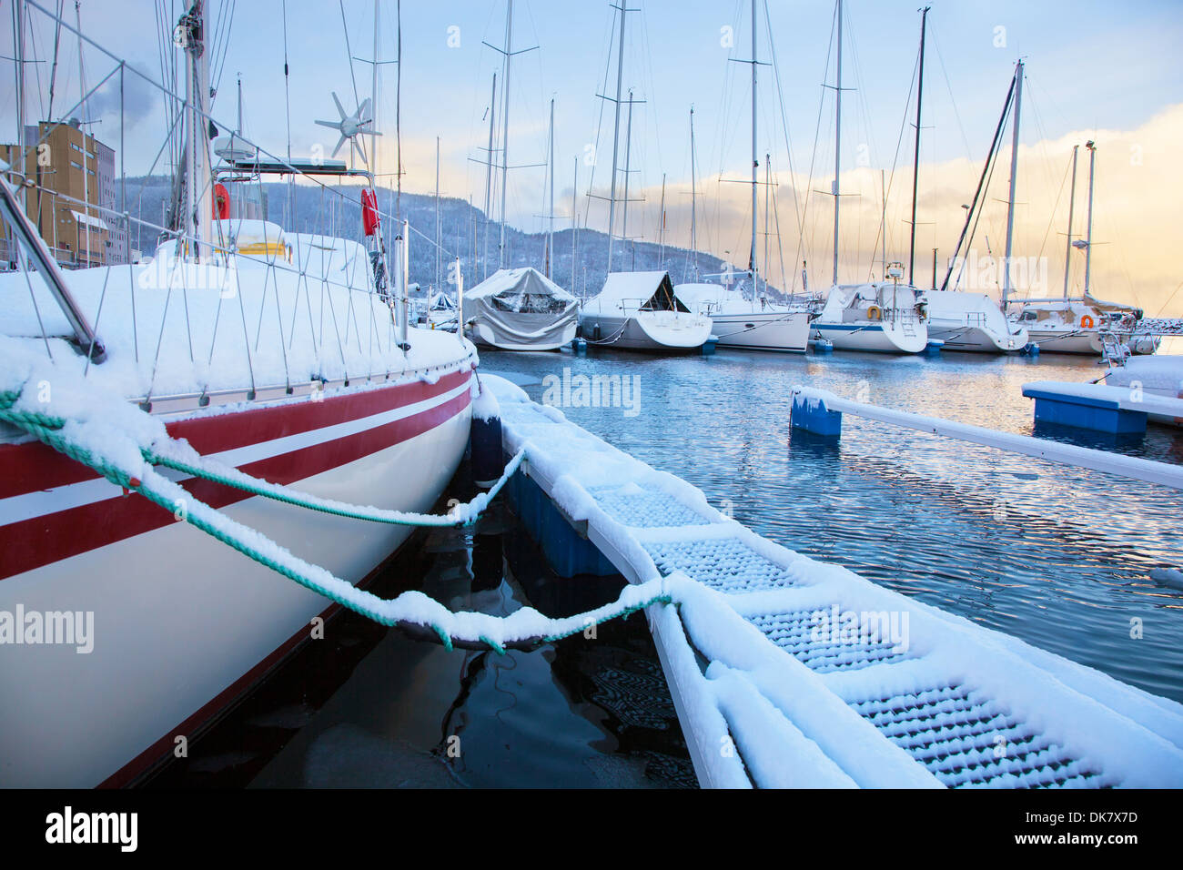 Yacht marina winter hi-res stock photography and images - Alamy