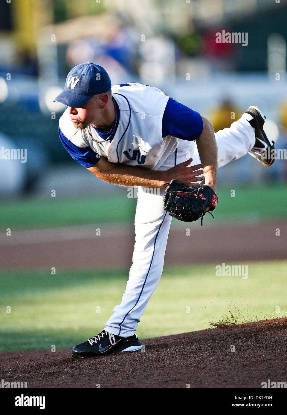 June 30, 2011 - Fort Worth, Texas, U.S - Fort Worth Cats Pitcher Derek ...